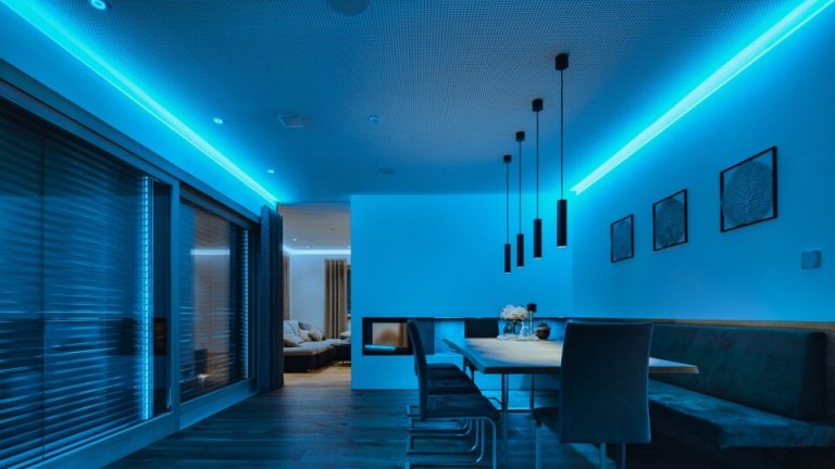 Smart Lights - Smart Spotlights, Pendants & LED Strip | Loxone