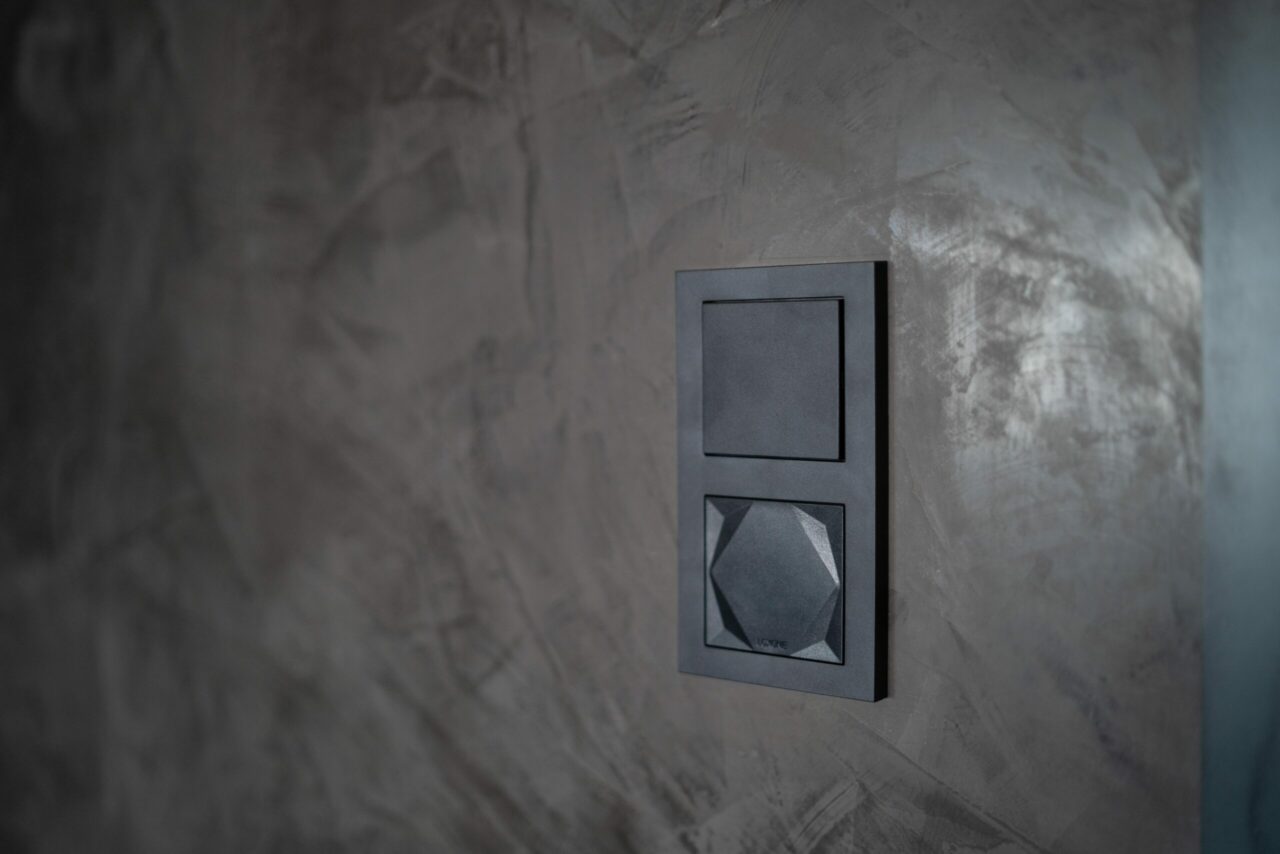 Blog - Automated Apartment - 100% wireless Loxone Air technology | Loxone