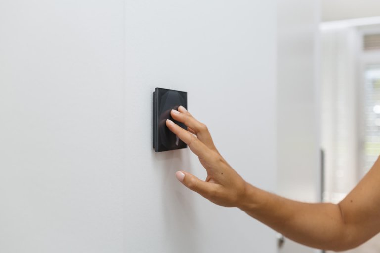 Custom Build | Build a smart home with Loxone automation