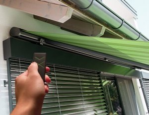 Motorized awnings & shade solutions for decks with Loxone