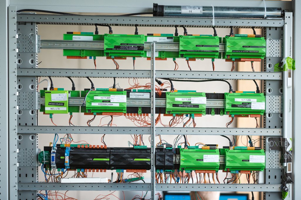 5 raisons de choisir Loxone pour votre maison - FRFR Loxone