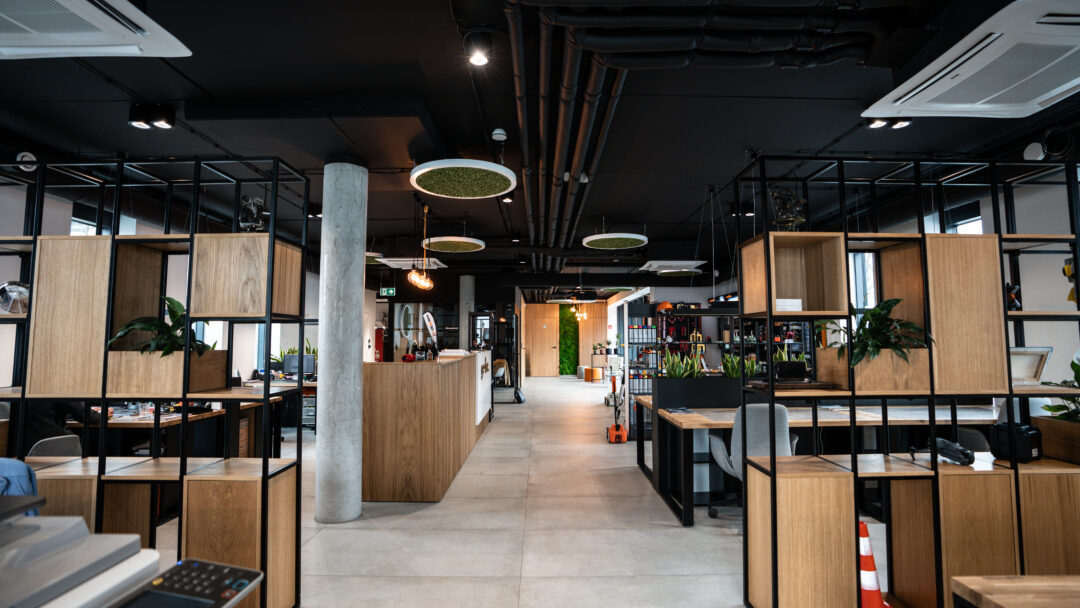 Nowoczesny i inteligentny biurowiec Geoline w Zabrzu | Loxone Blog